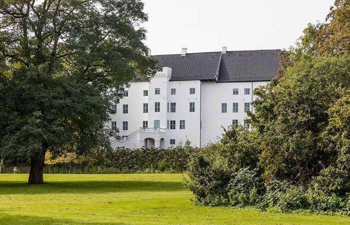 Slotsophold → 12 uimodståelige & eventyrlige slotshoteller